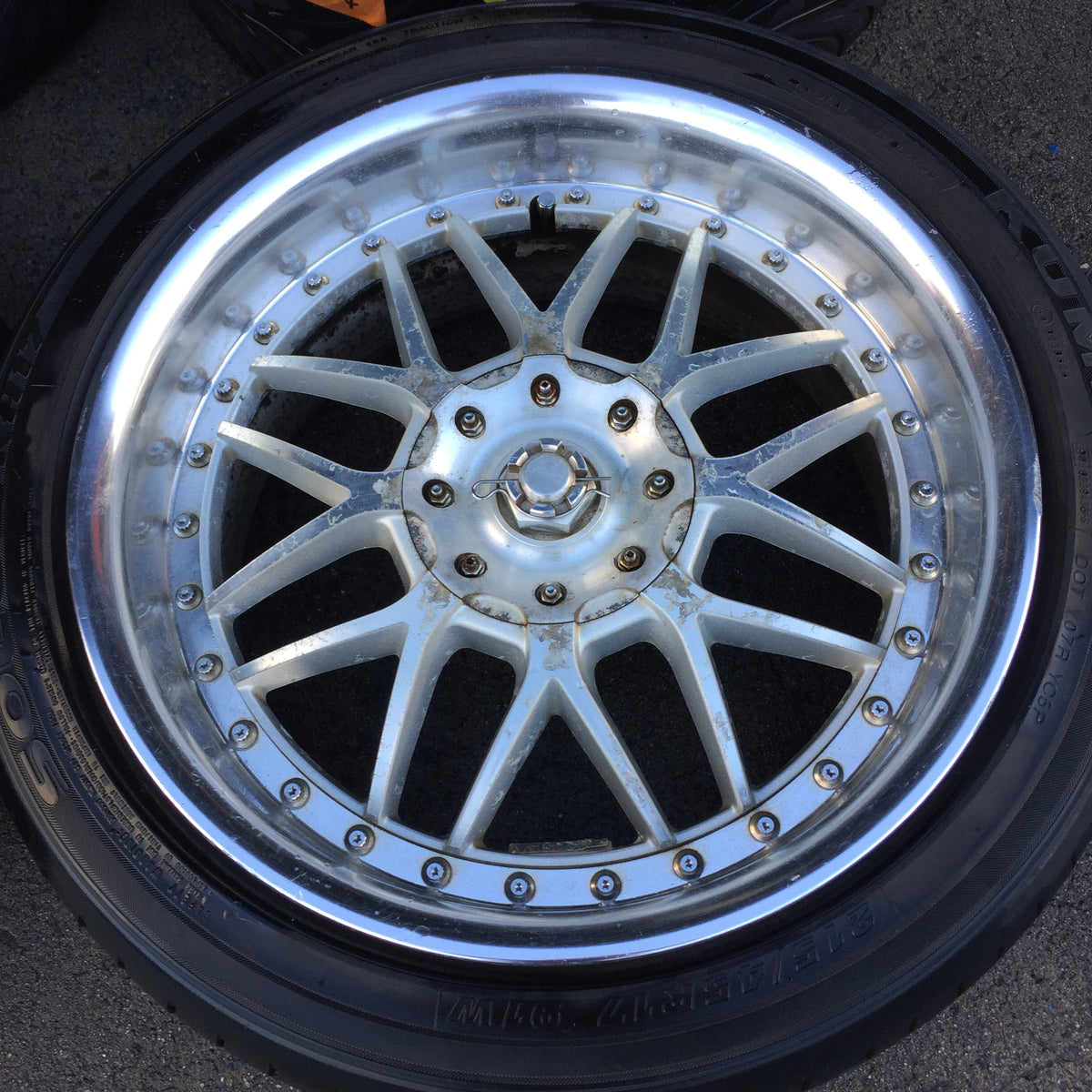 Veilside Andrew HP Mesh 17" 5x114.3 Wheels – MMI Auto Parts