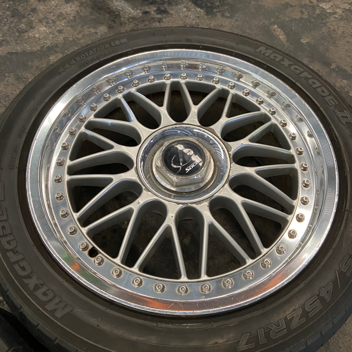 Riverside Stich MR2 Mesh 17" pair 5x114.3 Wheels – MMI Auto Parts