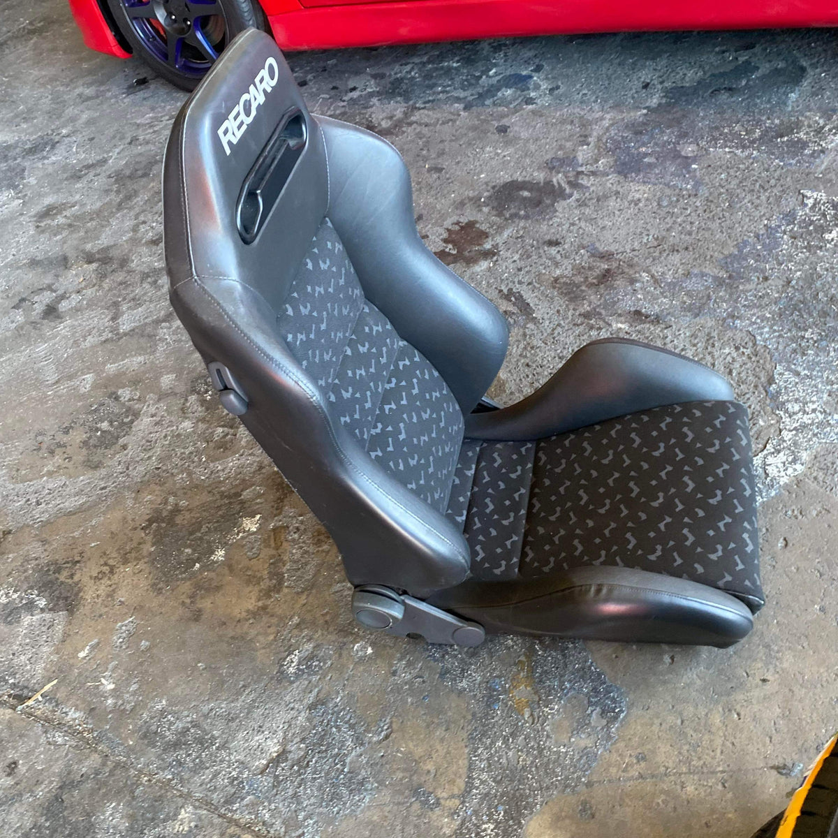 Recaro SR Zero Seat – MMI Auto Parts