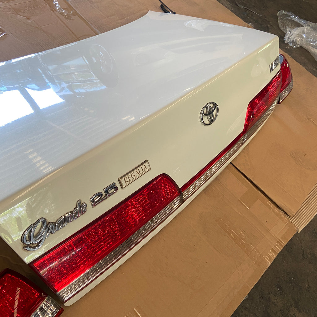 JZX100 Mark 2 Series two boot trunk complete – MMI Auto Parts